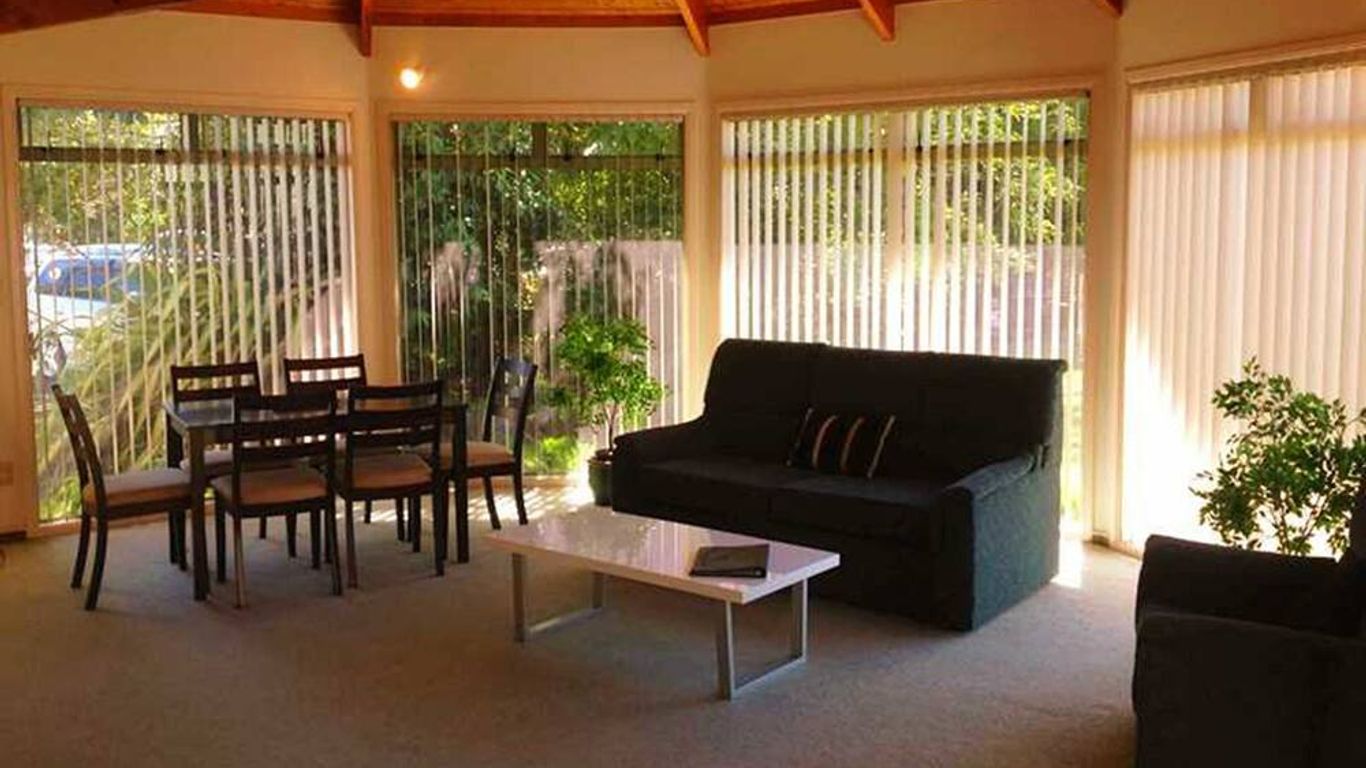Rotorua Coachman Spa Motel, Rotorua | HotelsCombined